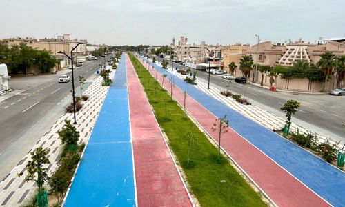إنشاء ممشى الفاتح بالقطيف بطول أكثر من 1.2 كلم